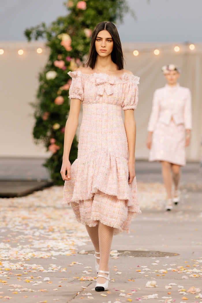 Chanel Spring 2021 Couture Collection