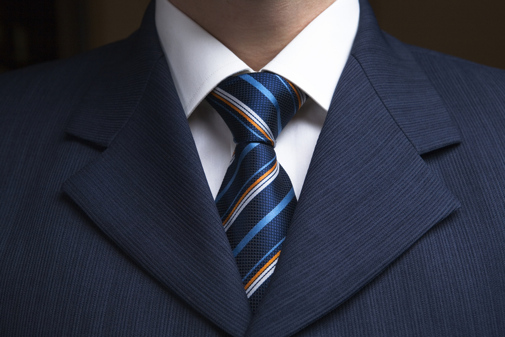 How to Wear a Dinner Jacket in Style