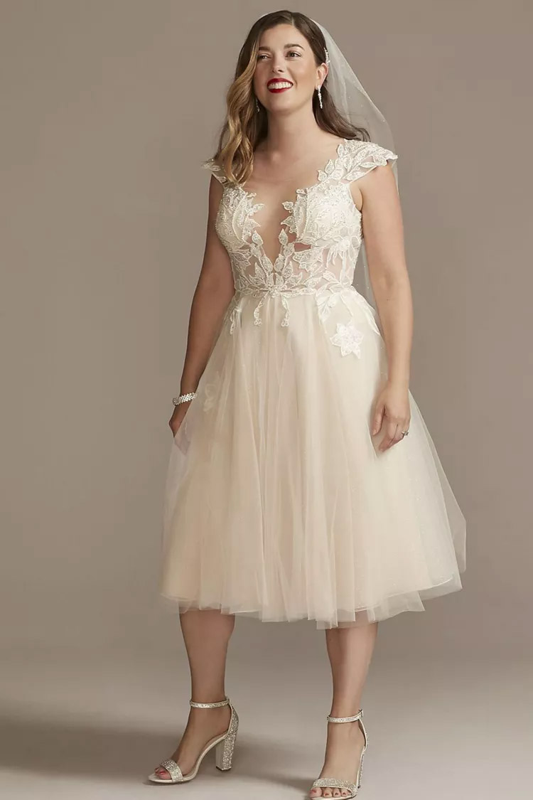 20 Best Plus-Size Short Wedding Dresses for a Playful Look